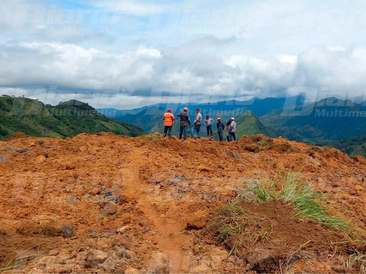 Amatan- Huitiupan incomunicado por derrumbe carretero - Diario de Chiapas