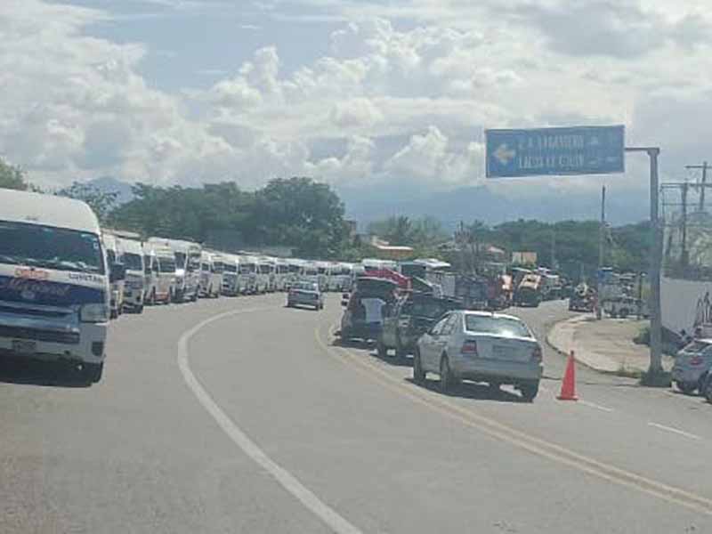 Bloquean en San Gregorio Chamic - Diario de Chiapas