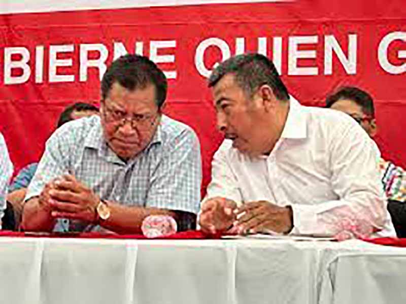 Denuncian contubernio de Sección 7 y Secretaría de Educación - Diario de Chiapas