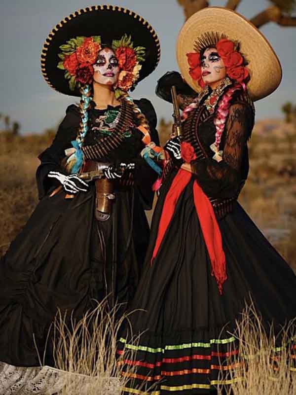 Coloridas catrinas y catrines - Diario de Chiapas