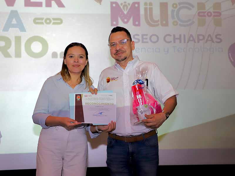 Much celebra 18 años - Diario de Chiapas