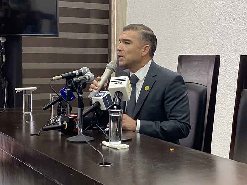 Entra 69 Legislatura de Chiapas, con Ignacio Avendaño y Mario Guillén ...