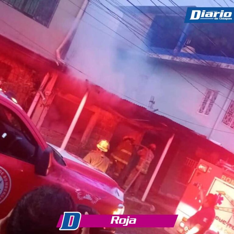 Bomberos controlan incendio de casa habitación - Diario de Chiapas