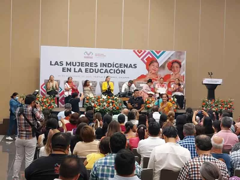 Necesario Quitar el “Velo de la Discriminación” - Diario de Chiapas